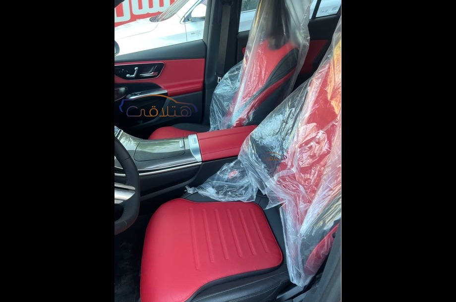 GLC 250 Mercedes 2024 Tanta Red 6590156 - Car for sale : Hatla2ee