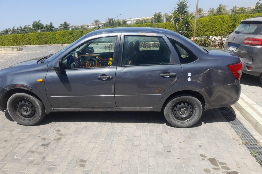 Granta Lada 2015 Alexandria Gray 6595364 - Car for sale : Hatla2ee