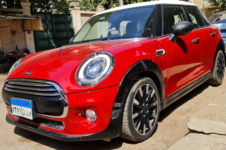 Cooper F55 Mini 2017 Heliopolis Red 6606440 - Car for sale : Hatla2ee