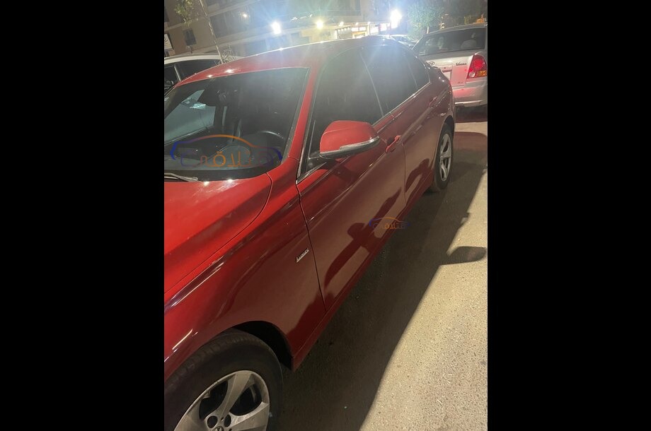 316 BMW 2015 Tagamo3 - New Cairo Red 6614636 - Car for sale : Hatla2ee