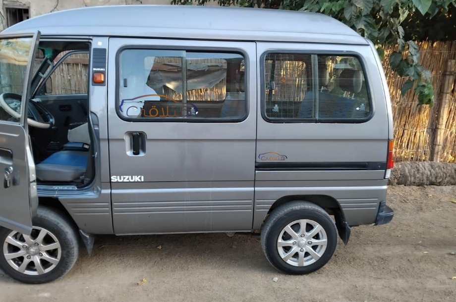 Van Suzuki 2023 Suez Gray 6622037 - Car for sale : Hatla2ee