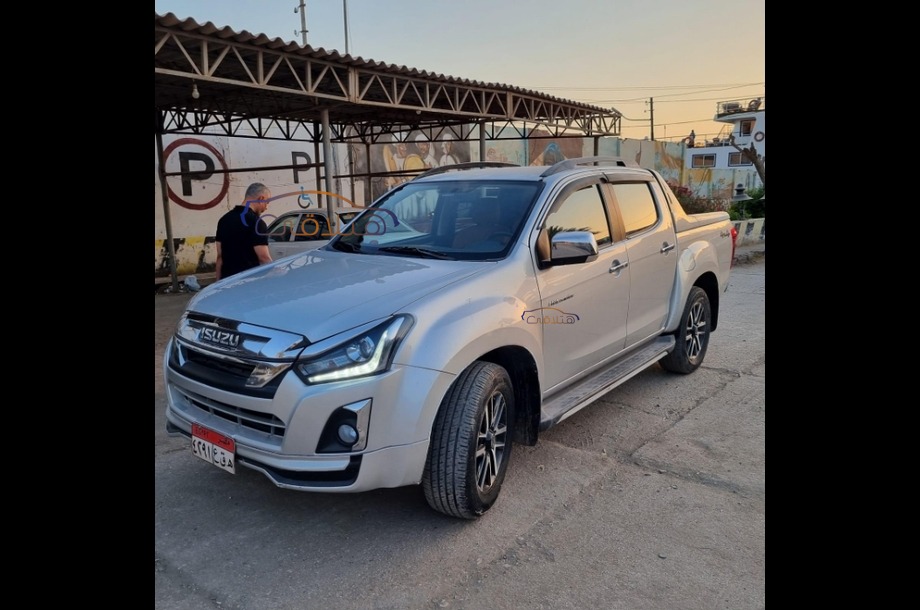 D max Isuzu 2023 Sohag Silver 6630644 - Car for sale : Hatla2ee
