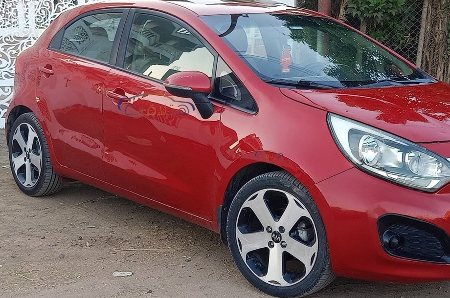 Rio Kia 2015 Obour City Red 6631808 - Car for sale : Hatla2ee