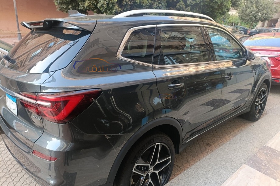 Rx5 MG 2023 Heliopolis Dark grey 6633323 - Car for sale : Hatla2ee