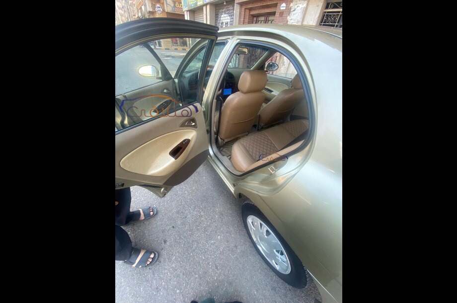 Nubira 2 Daewoo 2000 Gharbia Gold 6635416 - Car for sale : Hatla2ee