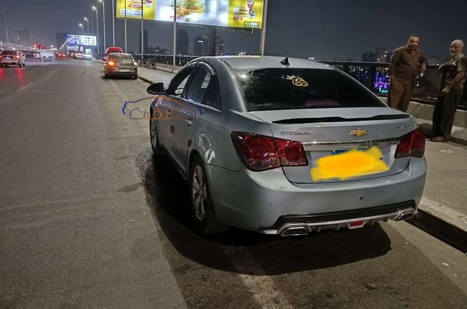 Cruze Chevrolet 2010 Giza Champagne 6638725 - Car for sale : Hatla2ee