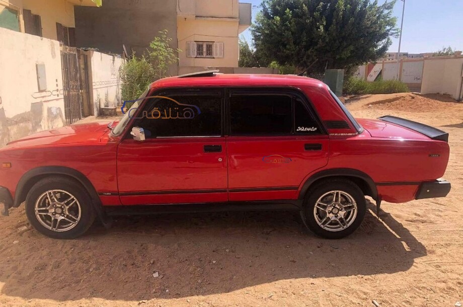 2107 Lada 1991 10th of Ramadan Red 6642686 - Car for sale : Hatla2ee