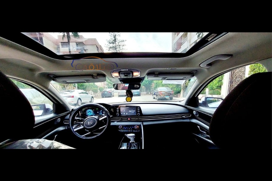 Elantra CN7 Hyundai 2021 Tagamo3 - New Cairo White 6644212 - Car for sale : Hatla2ee