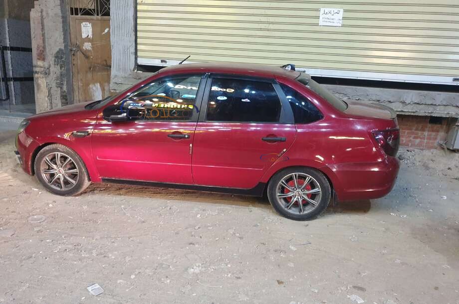 Granta Lada 2022 Zagazig Red 6654632 - Car for sale : Hatla2ee
