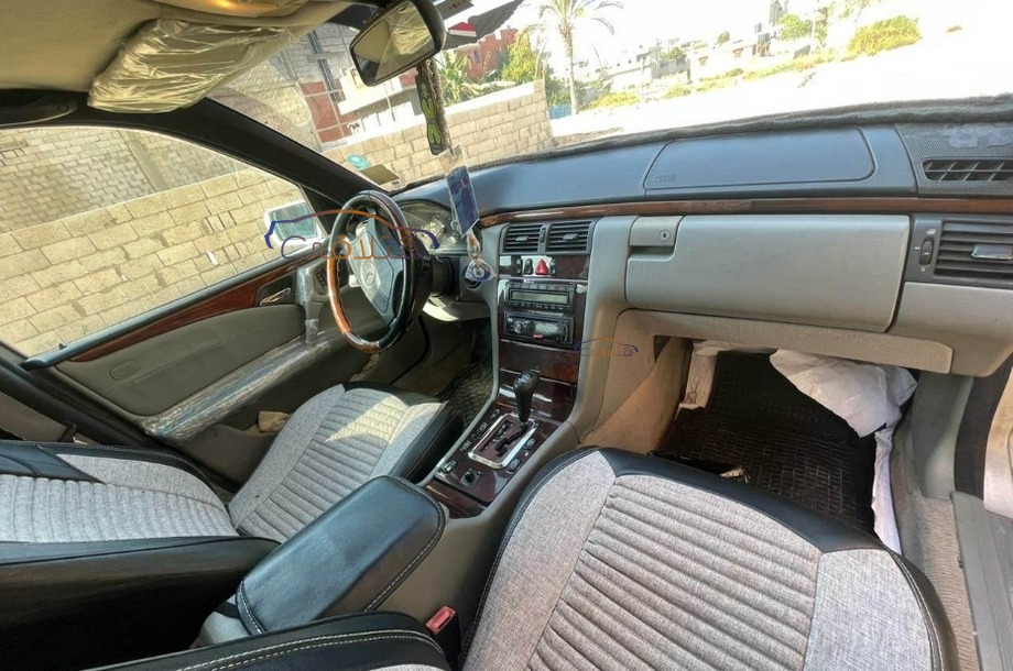 E 200 مرسيدس القاهرة فضي 6659132 - سيارات مستعملة للبيع : هتلاقى