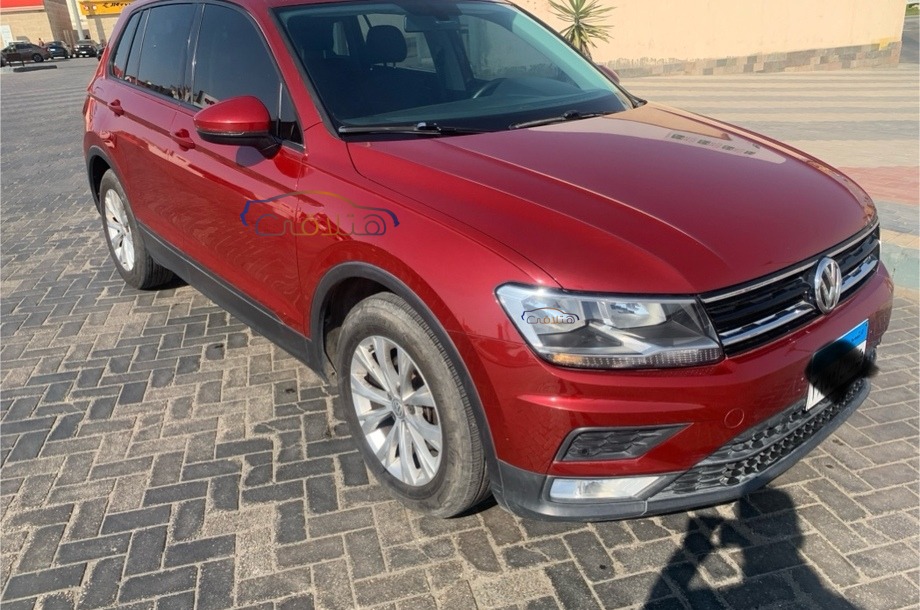 Tiguan Volkswagen 2017 6 October Red 6664689 - Car for sale : Hatla2ee