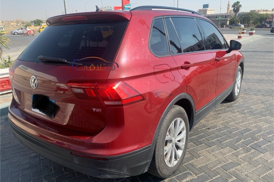 Tiguan Volkswagen 2017 6 October Red 6664689 - Car for sale : Hatla2ee