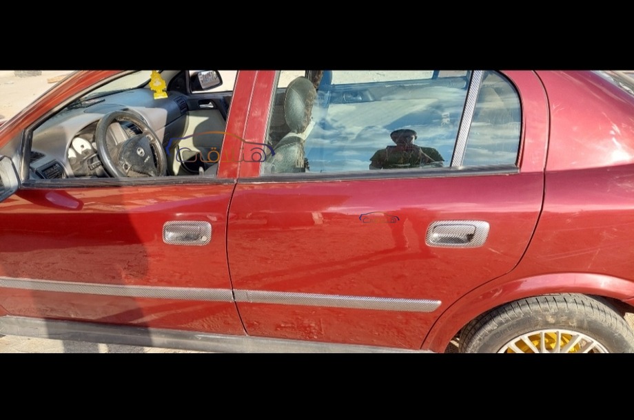 Astra Opel 2000 Alexandria Dark red 6665322 - Car for sale : Hatla2ee