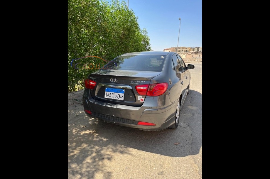 Elantra HD Hyundai 2019 Sheikh Zayed City Silver 6666777 - Car for sale ...