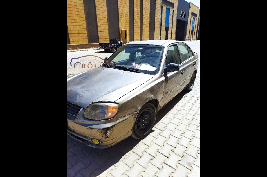 Verna Hyundai 2013 6 October Silver 6667392 - Car for sale : Hatla2ee