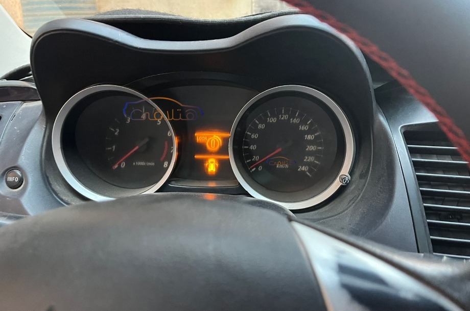 Lancer EX Shark Mitsubishi 2015 Sharqia Red 6669144 - Car for sale ...