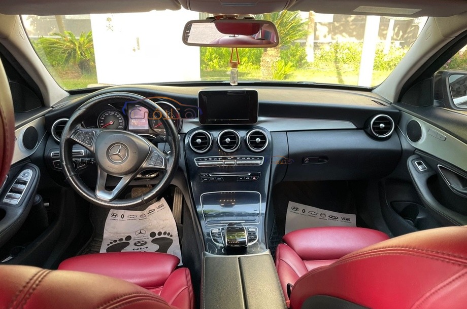 C 180 Mercedes 2015 Madinaty Black 6677343 - Car for sale : Hatla2ee