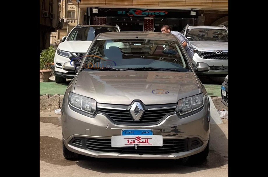 Logan Renault 2015 Cairo Bronze 6686069 - Car for sale : Hatla2ee