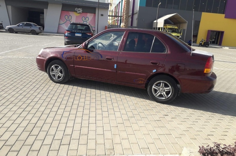 Verna Hyundai 2015 Cairo Dark red 6690404 - Car for sale : Hatla2ee