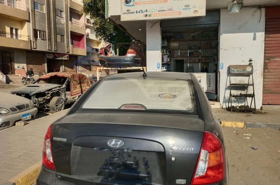 Accent Hyundai 2009 Hurghada Petroleum 6696634 - Car for sale : Hatla2ee