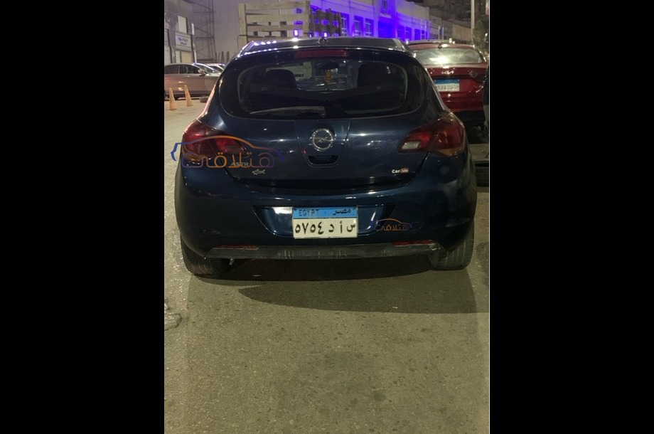 Astra Opel 2012 Alexandria Dark blue 6699317 - Car for sale : Hatla2ee