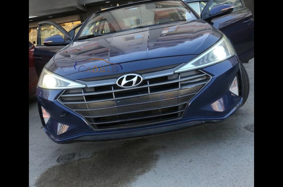 Elantra AD Hyundai 2019 Red Sea Blue 6711572 - Car for sale : Hatla2ee