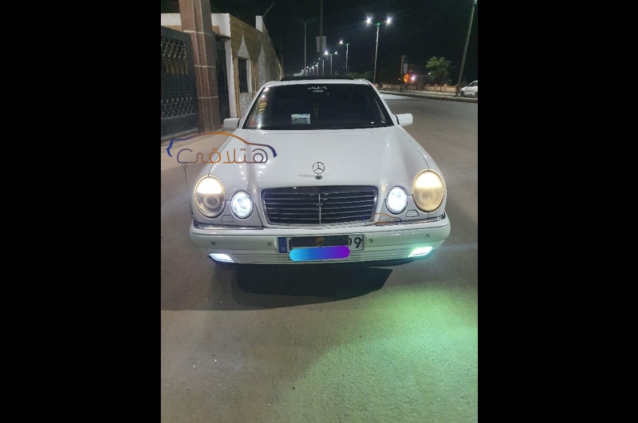 E 200 Mercedes 1996 Damanhur White 6715300 - Car for sale : Hatla2ee
