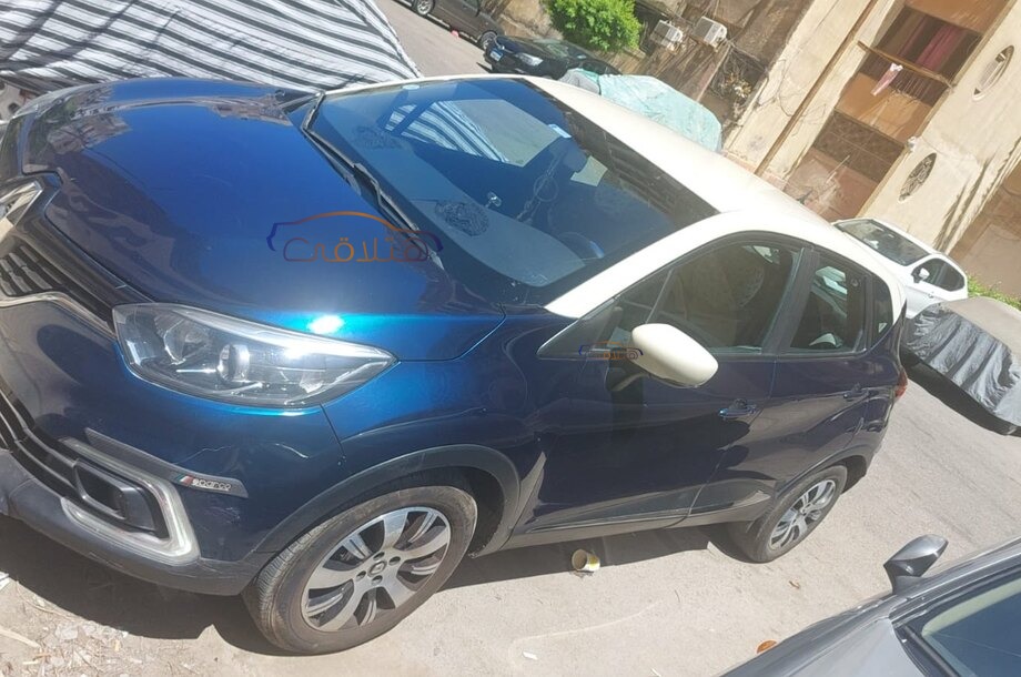 Captur Renault 2019 Alexandria Dark blue 6715438 - Car for sale : Hatla2ee