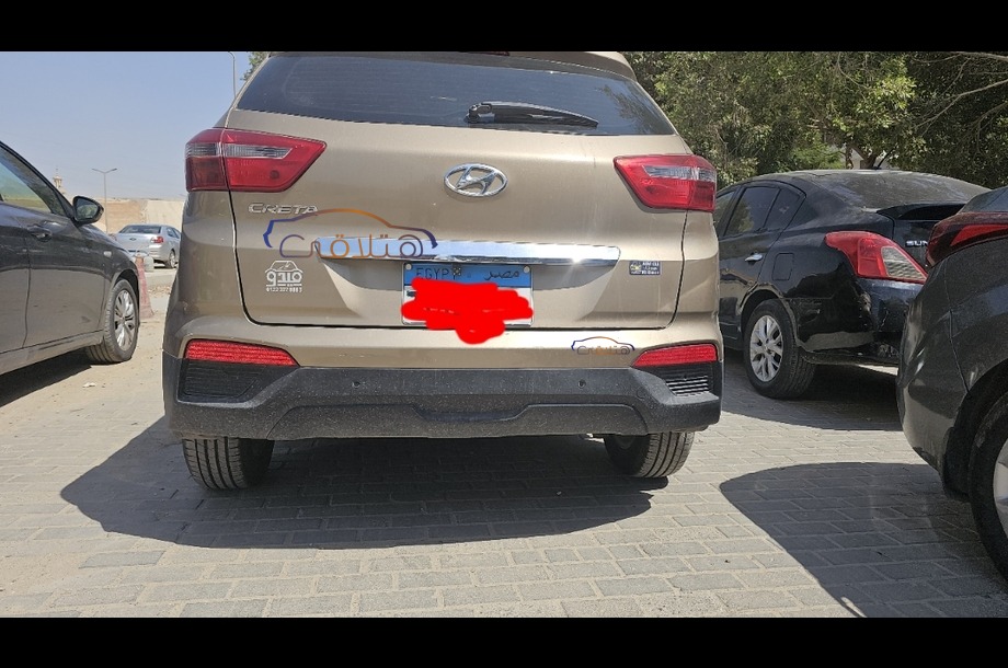 Creta Hyundai 2016 Suez Gold 6720964 - Car for sale : Hatla2ee