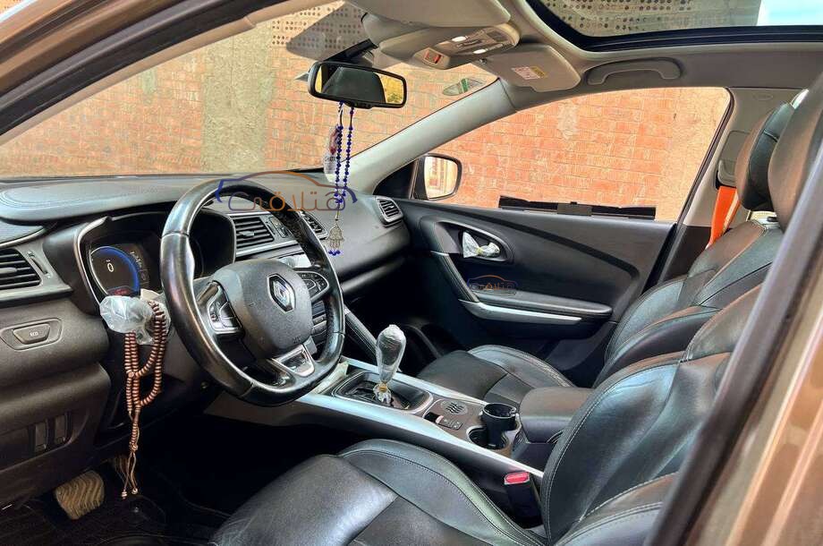 Kadjar Renault 2017 Mansoura Bronze 6725806 - Car for sale : Hatla2ee