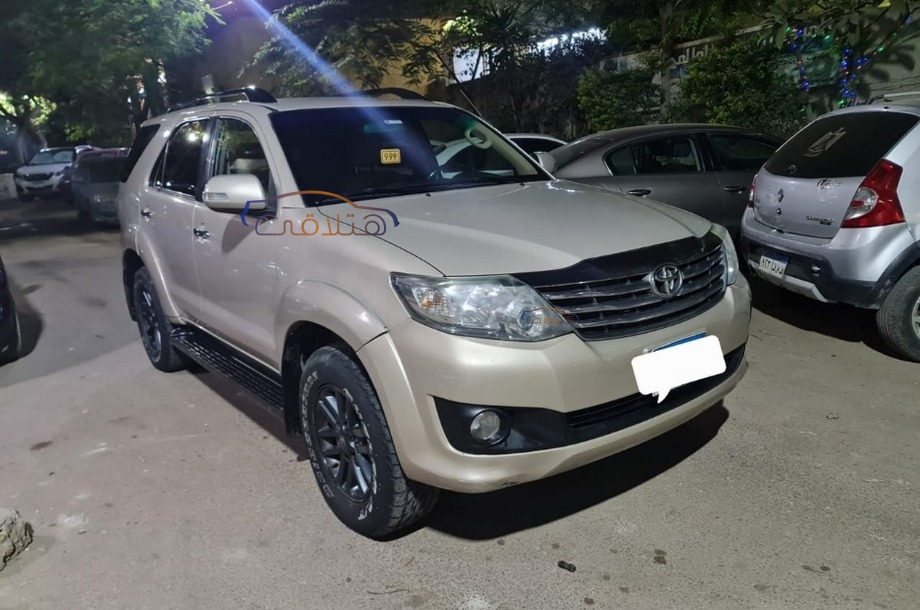 Fortuner Toyota 2017 Nasr city Gold 6727699 - Car for sale : Hatla2ee