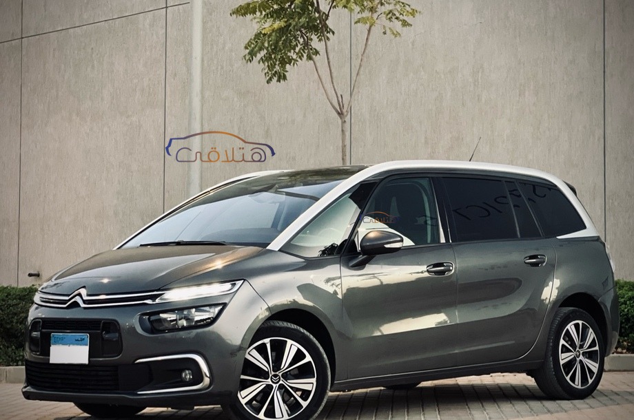 C4 Grand Picasso Citroën 2019 Maadi Silver 6730237 - Car for sale ...