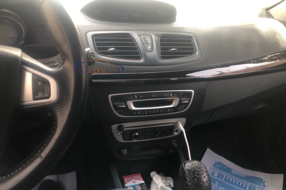 Fluence Renault 2013 6 October Silver 6731410 - Car for sale : Hatla2ee