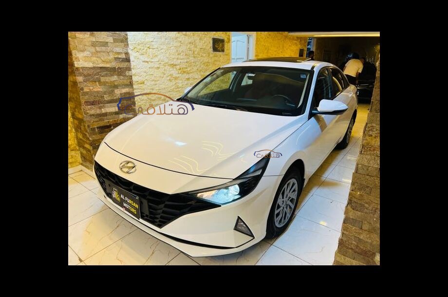Elantra CN7 Hyundai 2021 Mohandessin White 6738730 - Car for sale : Hatla2ee
