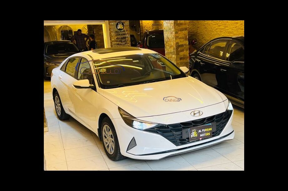 Elantra CN7 Hyundai 2021 Mohandessin White 6738730 - Car for sale : Hatla2ee