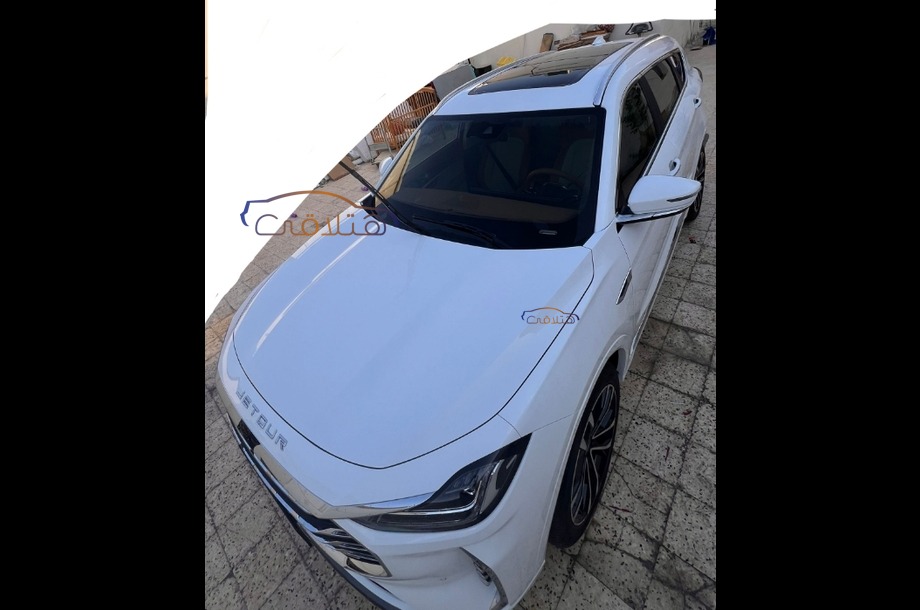X70 Plus Jetour 2024 Qena White 6746443 - Car for sale : Hatla2ee