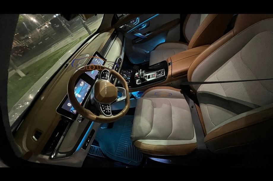 X70 Plus Jetour 2024 Qena White 6746495 - Car for sale : Hatla2ee