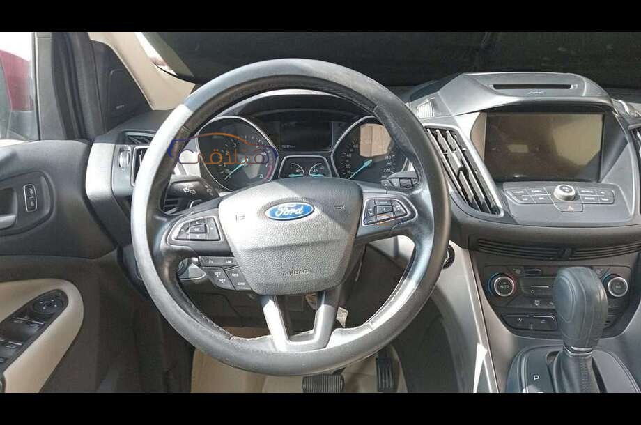 Kuga Ford 2017 Maadi Dark red 6747521 - Car for sale : Hatla2ee