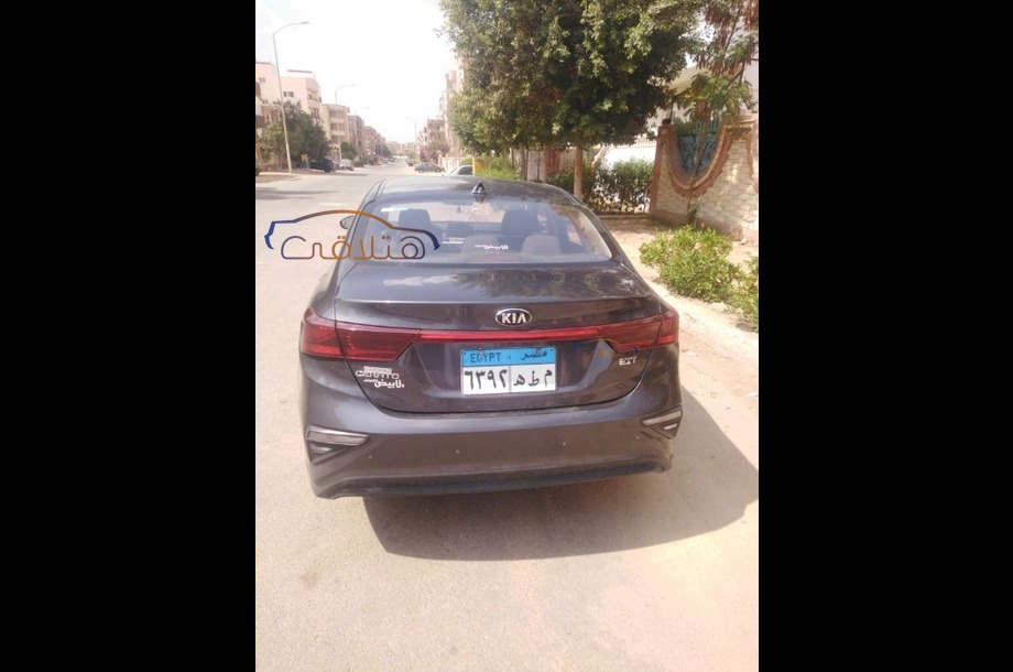 Grand Cerato Kia 2021 Sadat City Silver 6748984 - Car for sale : Hatla2ee