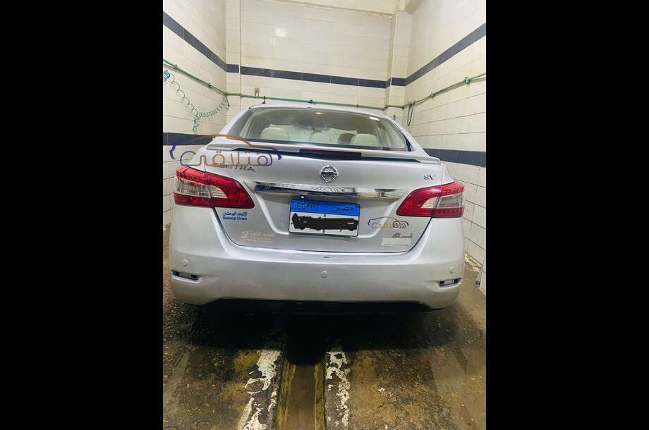 Sentra Nissan 2015 10th of Ramadan Silver 6751328 - Car for sale : Hatla2ee