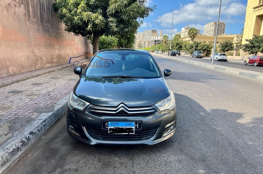 C4 Citroën 2013 Alexandria Dark grey 6752087 - Car for sale : Hatla2ee