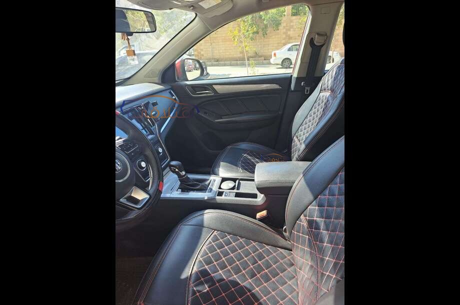 Rx5 MG 2019 Cairo Red 6757115 - Car for sale : Hatla2ee