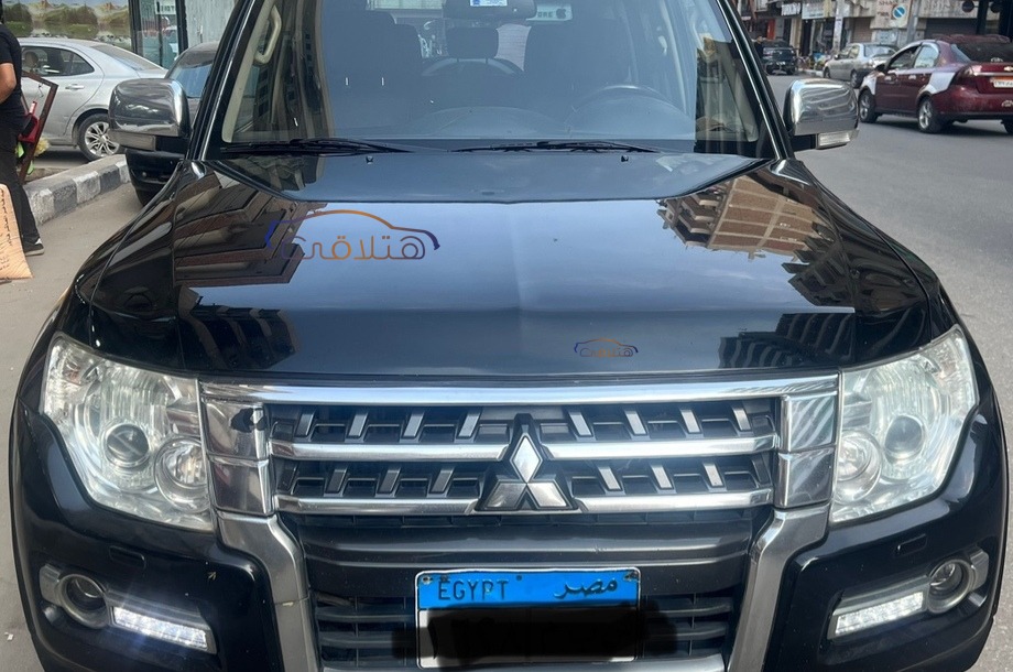 Pajero Mitsubishi 2015 Bilbeis Black 6763058 - Car for sale : Hatla2ee