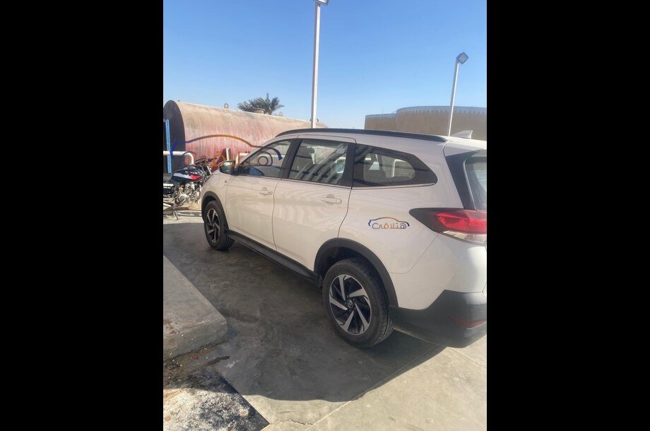 Rush Toyota 2020 Faiyum White 6765977 - Car for sale : Hatla2ee