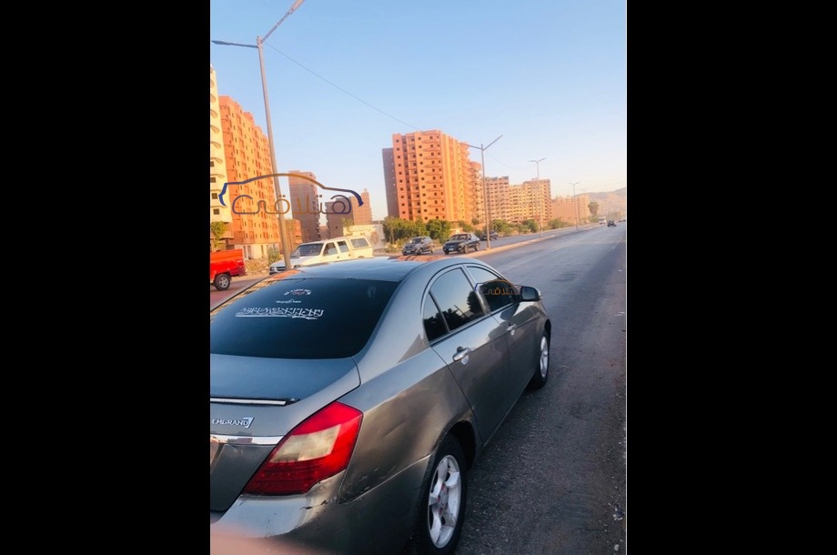 EC7 Geely 2015 Asyut Dark grey 6766061 - Car for sale : Hatla2ee
