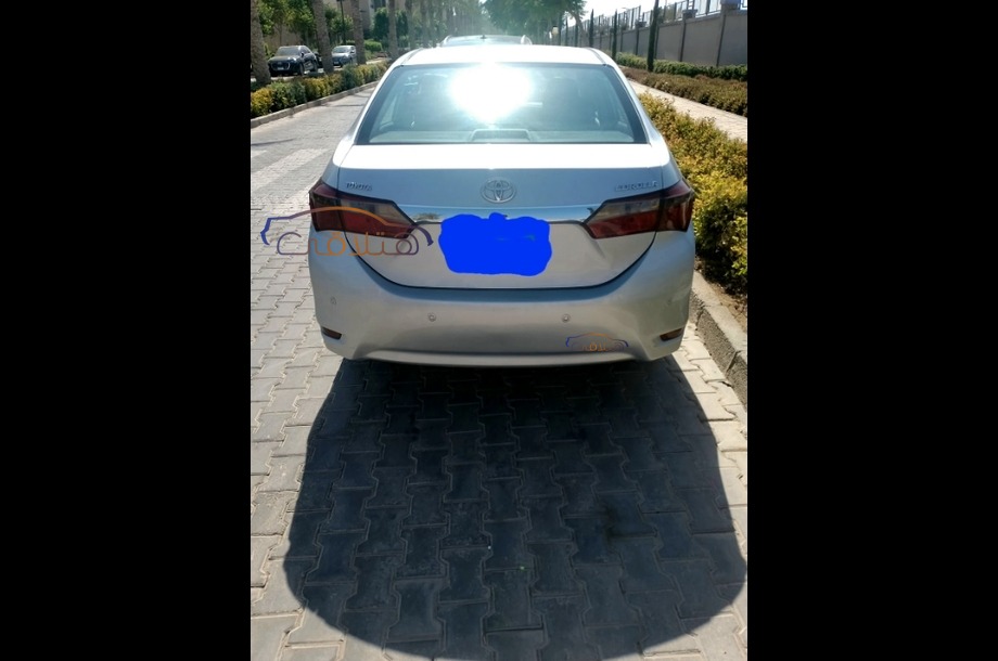 Corolla Toyota 2015 Pyramids Gardens Silver 6767056 - Car for sale ...