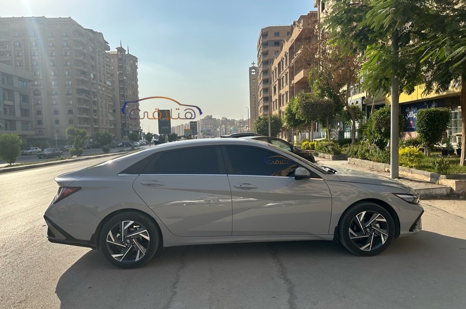 Elantra CN7 Hyundai 2024 Maadi Silver 6777424 - Car for sale : Hatla2ee