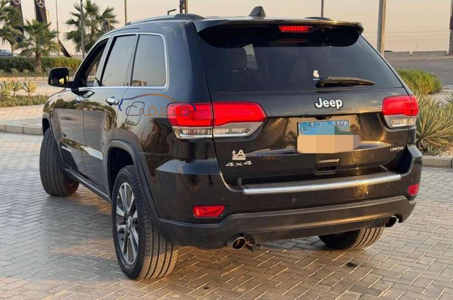 Grand Cherokee Jeep 2017 Cairo Black 6777944 - Car for sale : Hatla2ee