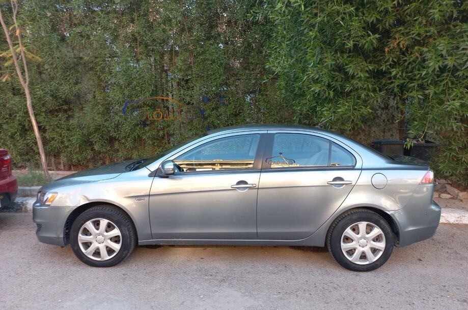 Lancer EX Shark Mitsubishi 2015 6 October Silver 6782882 - Car for sale ...