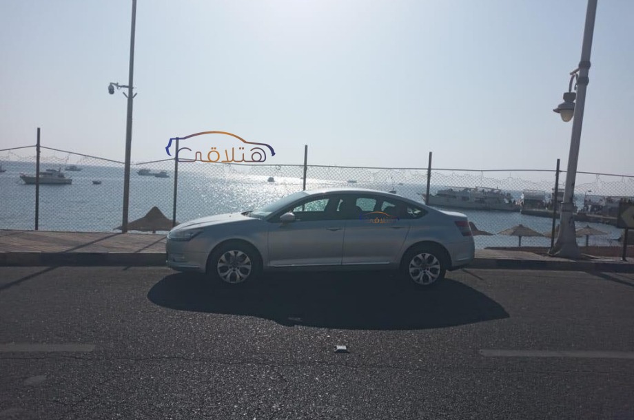 C5 Citroën 2016 Red Sea Silver 6786050 - Car for sale : Hatla2ee